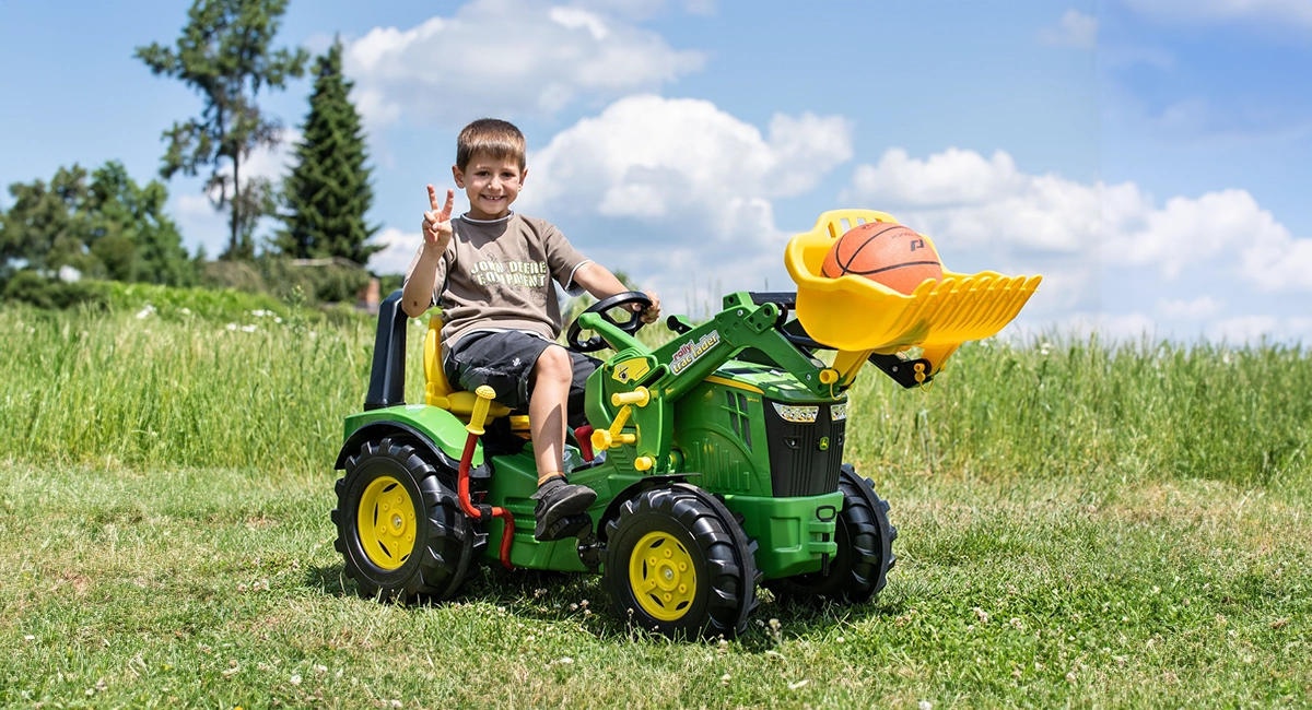 Hoe kies ik de perfecte traptractor? Agrispeelgoed.nl helpt jou!