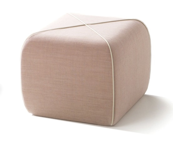 B-Line Crossed poef - Design Online Meubels