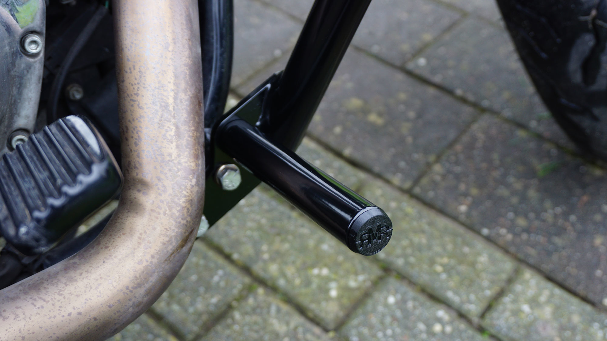 Crash Bar/Highway Pegs Harley-Davidson Dyna '92 - Present - ChopperShop.com