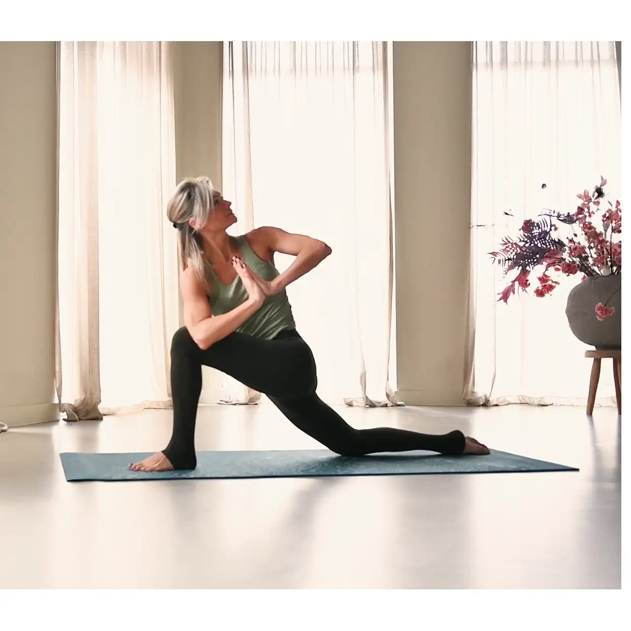 Yoga mat │Mystical │6mm │Love Generation │Dark blue - Yogashop
