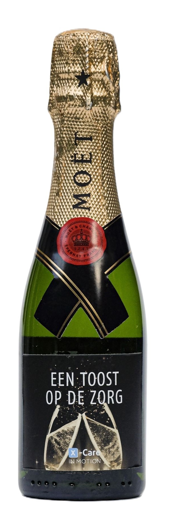Klein flesje champagne met eigen etiket - Moët & Chandon ...