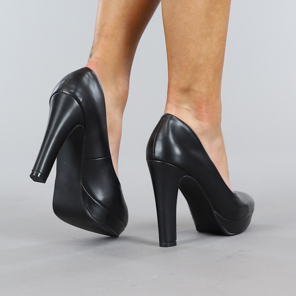 Zwarte Lederlook Pumps met Plateau - Uwantisell.nl