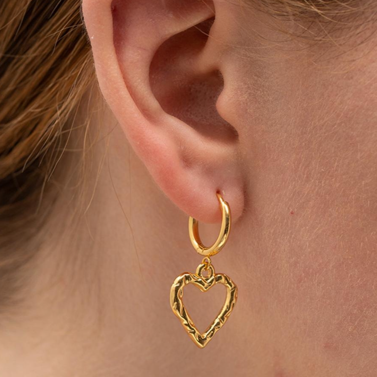 Gouden Oorbellen met Hartjes Hangers - Uwantisell.nl