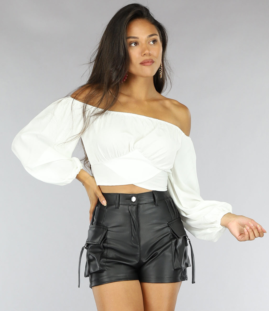 Wit Off Shoulder Topje met Pofmouwen - Uwantisell.nl