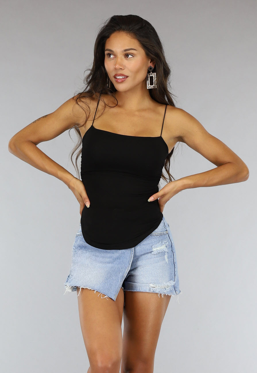 Padded Zwart Topje met Spaghettibandjes - Uwantisell.nl