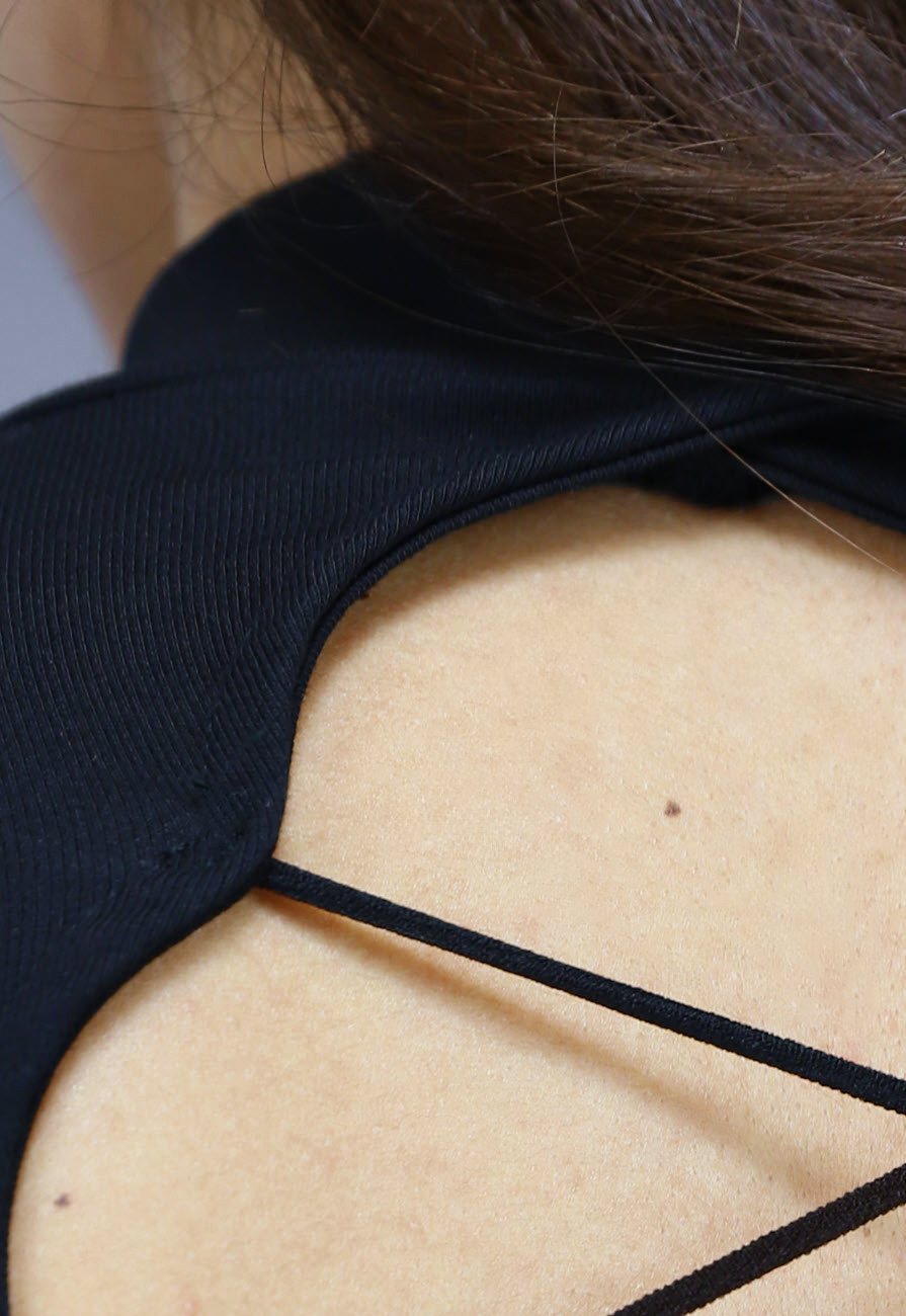 Zwarte Longsleeve Top met Open Rug - Uwantisell.nl