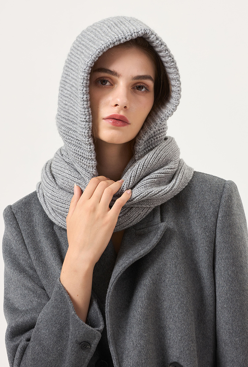 Gebreide Sjaal met Capuchon - Uwantisell.nl