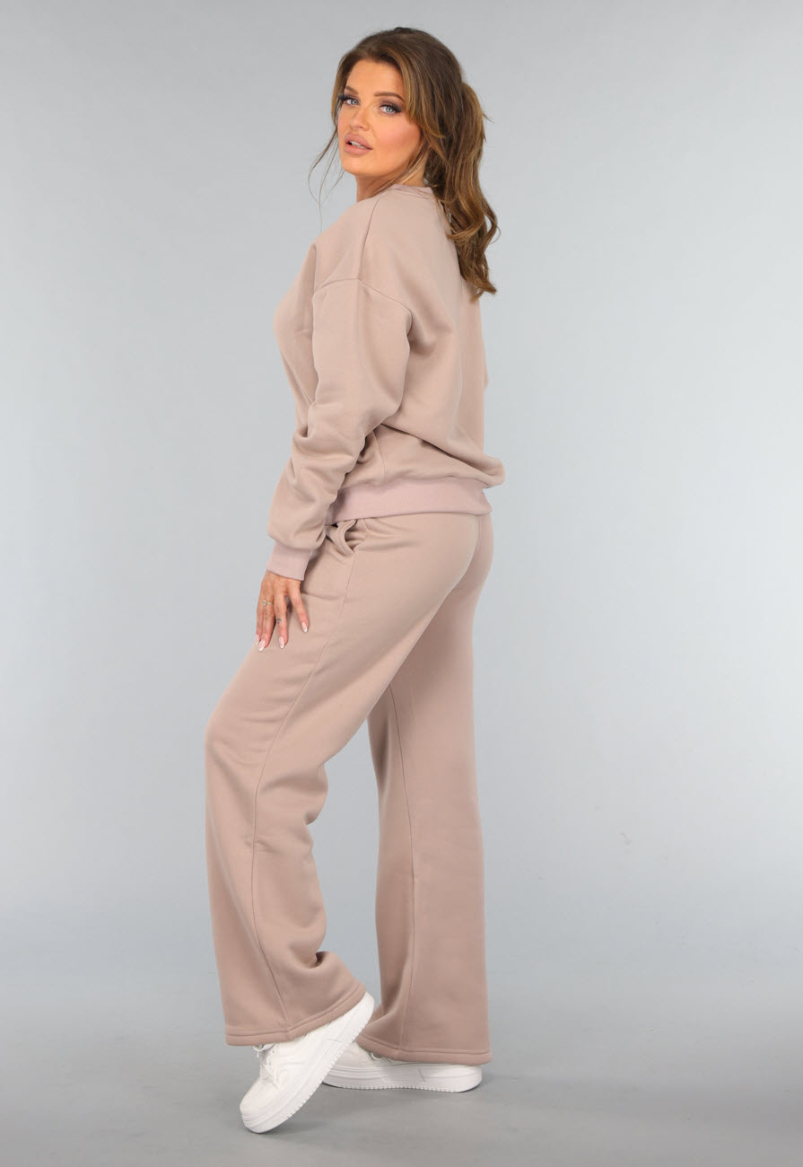 Taupe Joggingpak met Wijduitlopende Broek - Uwantisell.nl