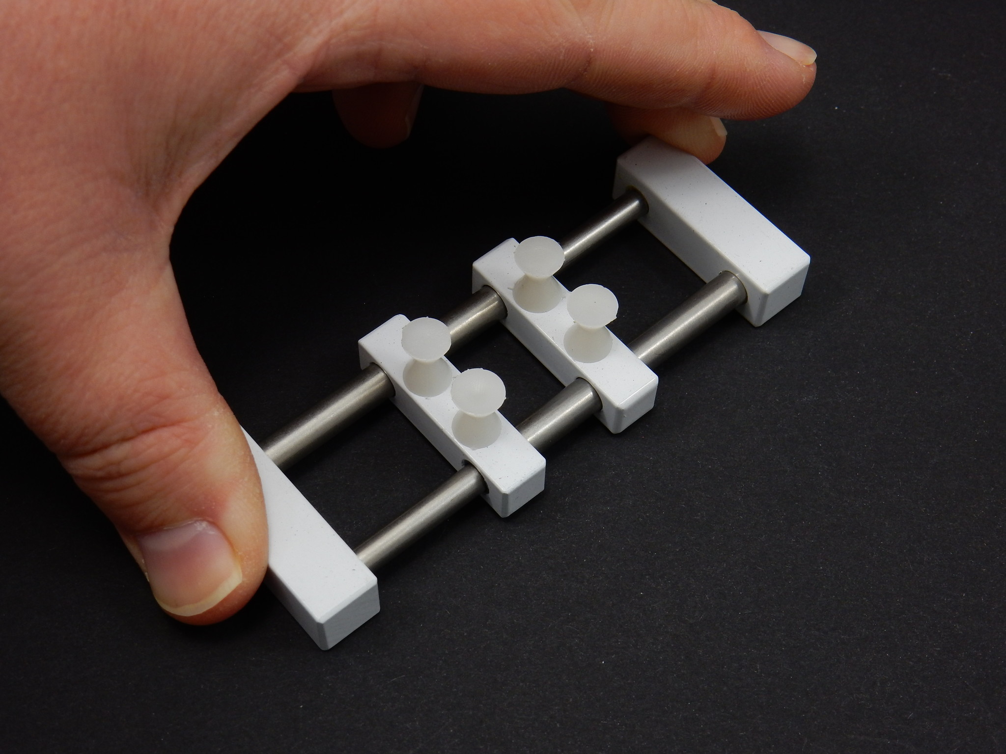 spring clamp Maximum opening: 35 mm - Mark's Miniatures