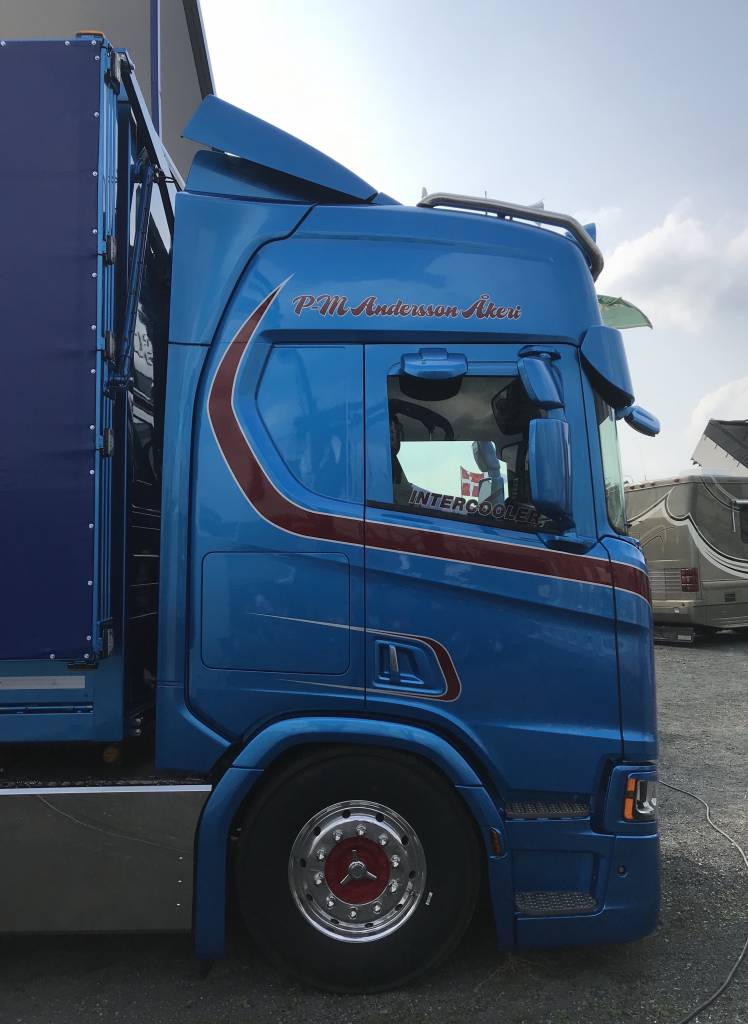 Solarguard deep Sunvisor for Scania Nextgen - Go-in-Style.nl