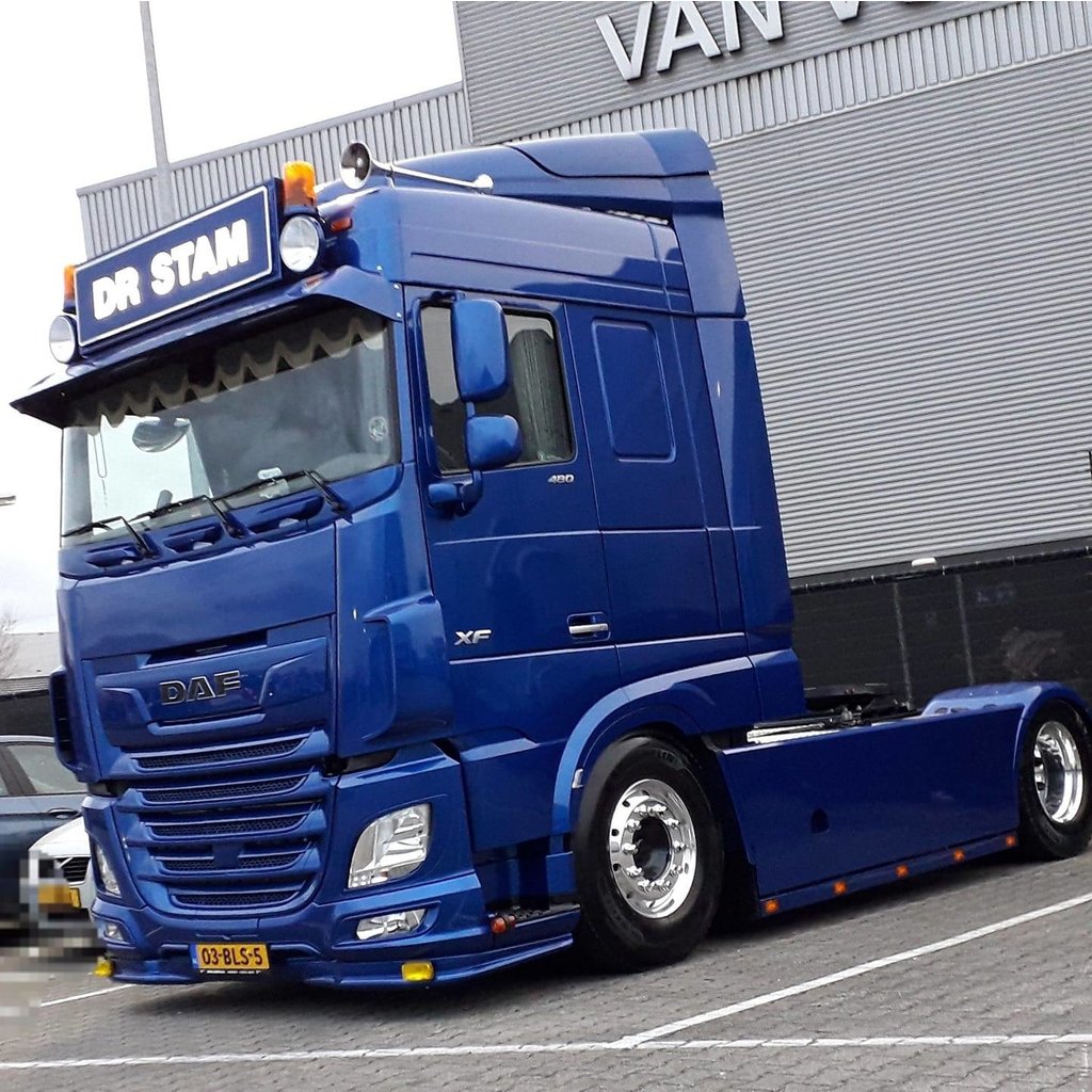 Engelse Zonneklep voor DAF XF Space Cab - Go-in-Style.nl
