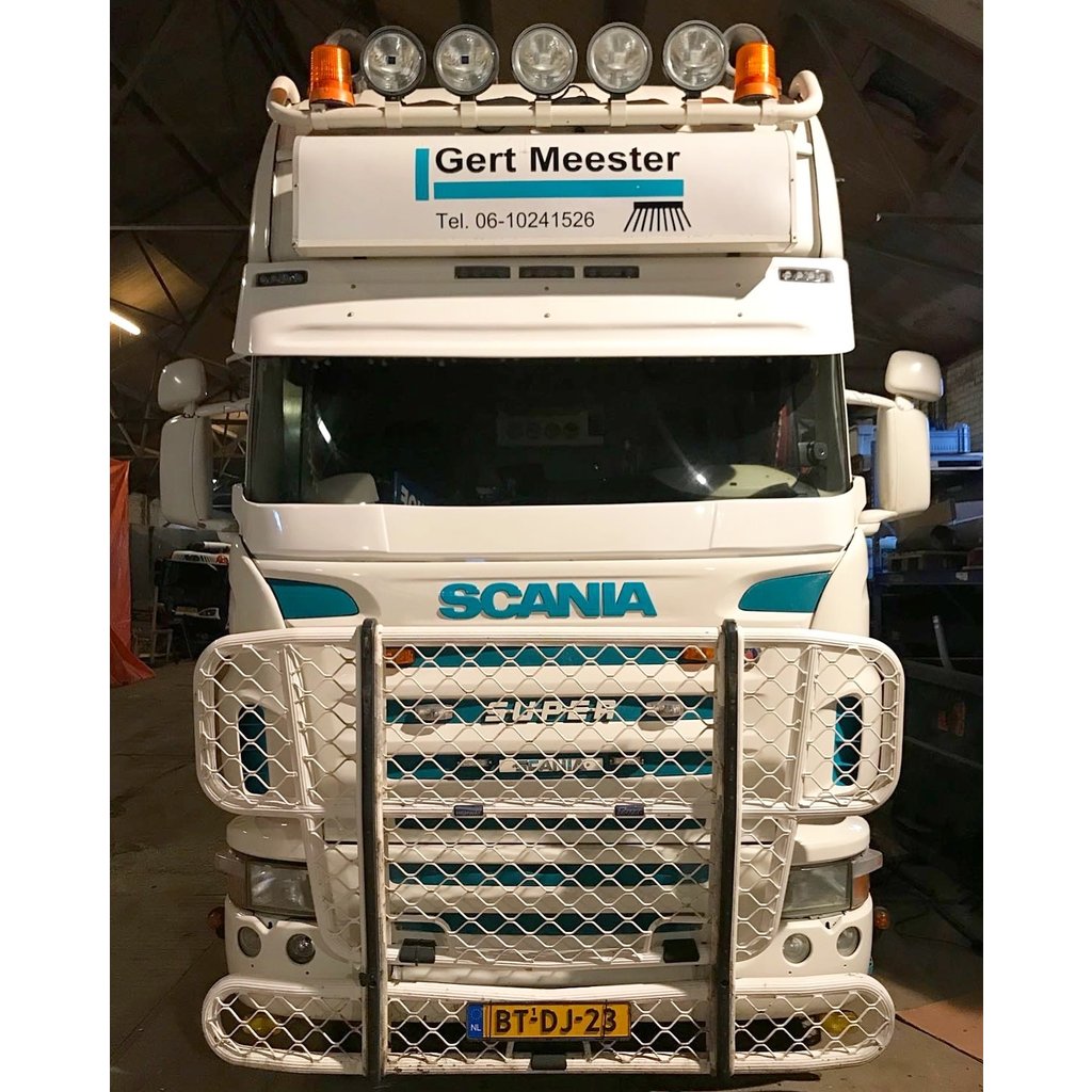 Coles Custom Windscreen Guard for Scania R and Streamline - Go-in-Style.nl