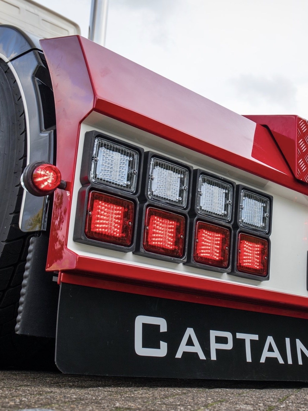 Strands Izeled LED reverse light with clear lens - Go-in-Style.nl