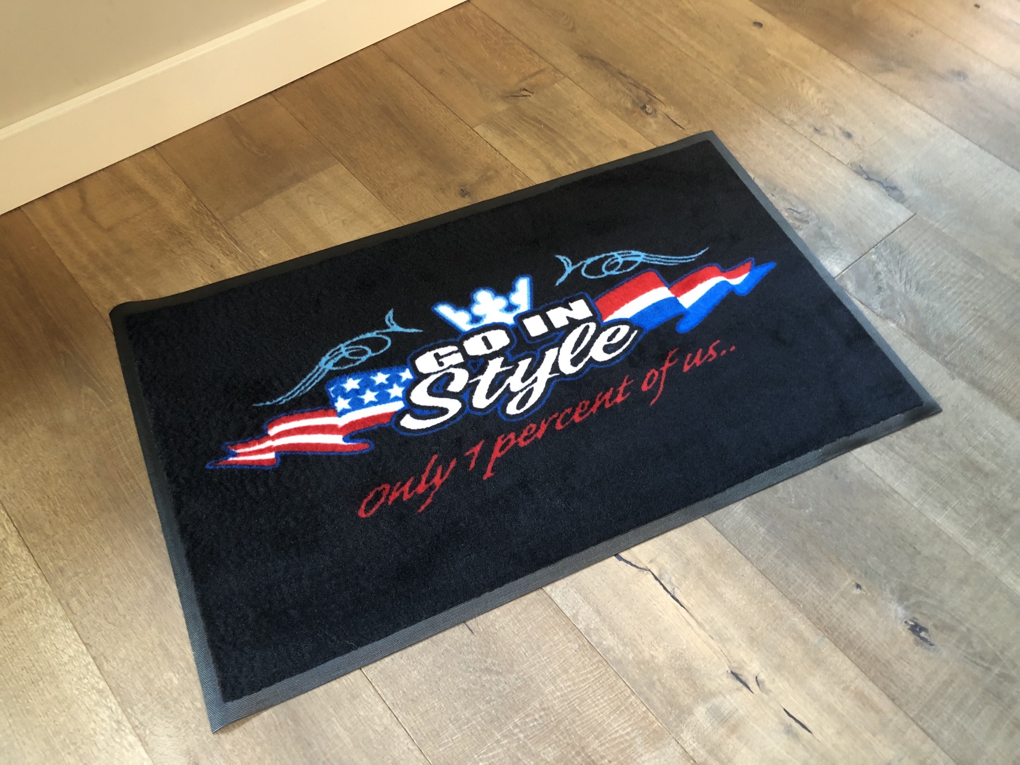 Beautiful Floor Mat with Go-in-style.nl logo. - Go-in-Style.nl