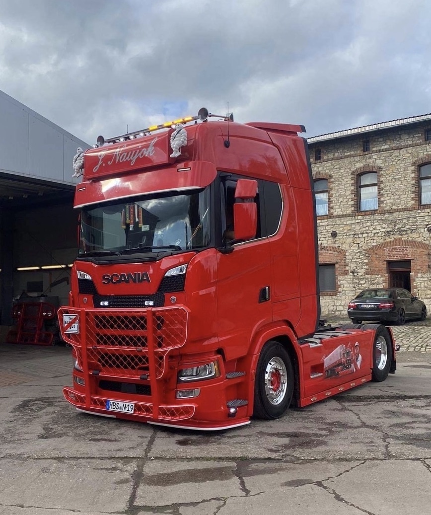 Solarguard deep Sunvisor for Scania Nextgen - Go-in-Style.nl