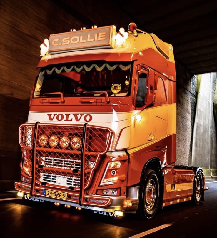 Stainless Michelin Bibendum bracket with BA15 Fitting - Go-in-Style.nl