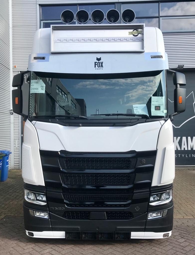 Solarguard full frontplate for Scania NGR / NGS - Go-in-Style.nl