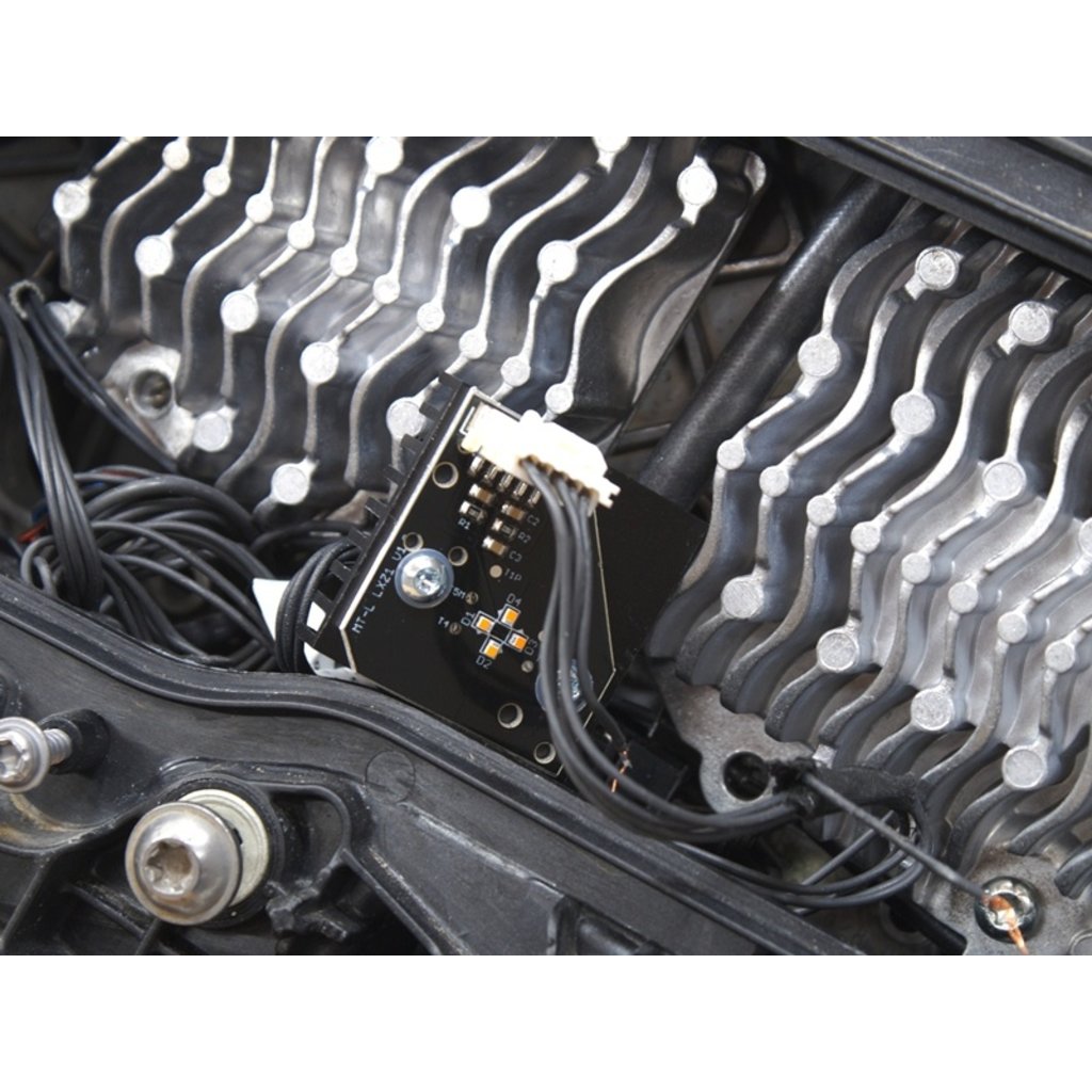 Daytime running lights Scania NG amber/white/flash - Go-in-Style.nl