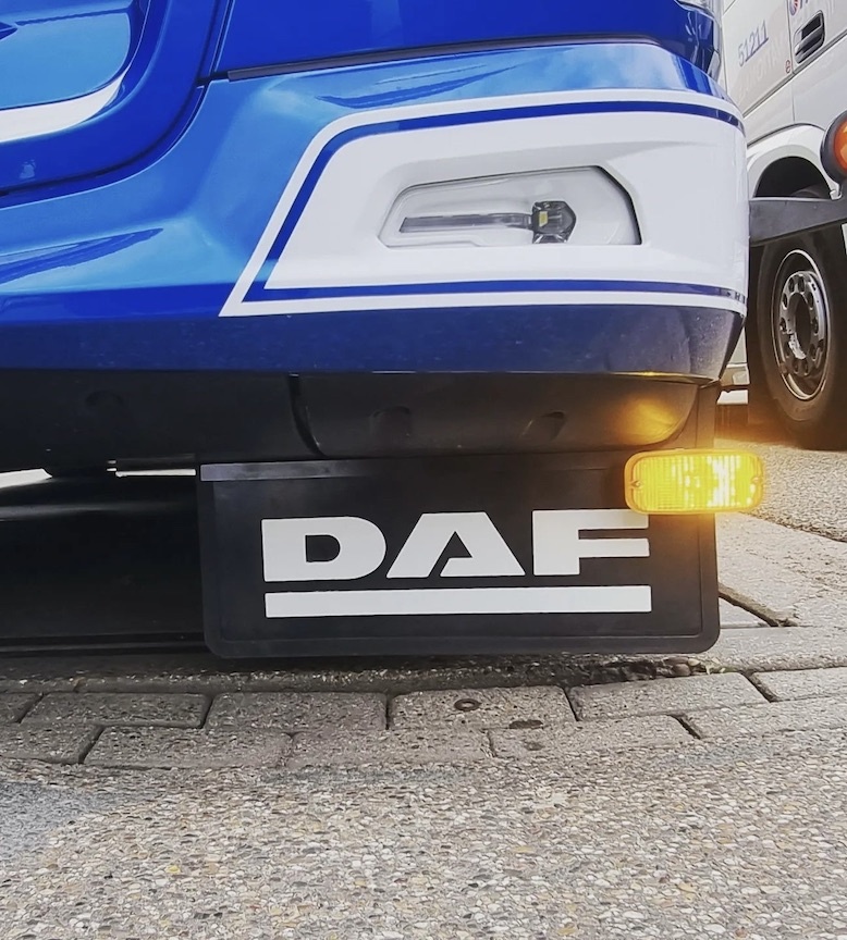 Mudflap brackets for DAF XF, XG, XG+ - Go-in-Style.nl