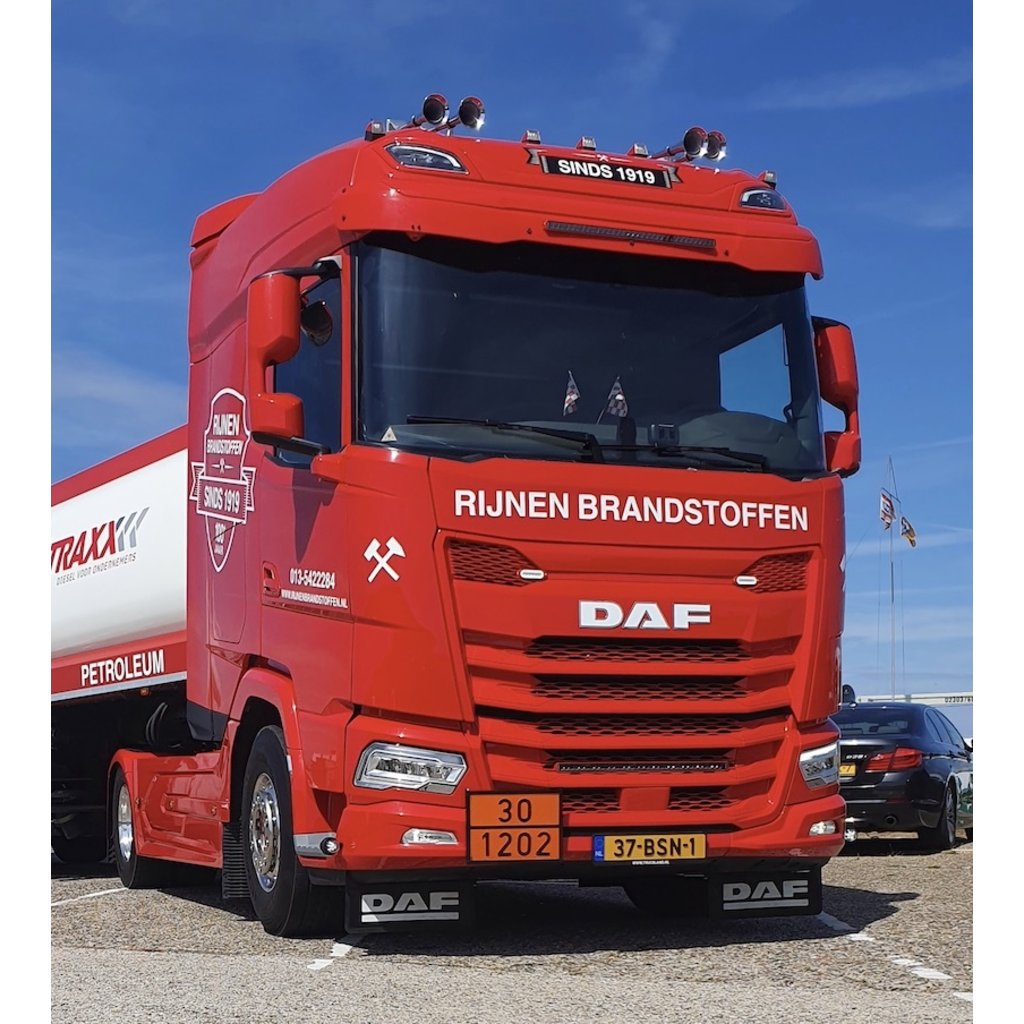 Mudflap brackets for DAF XF, XG, XG+ - Go-in-Style.nl