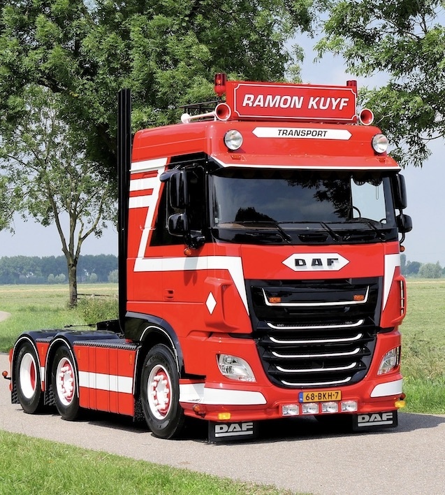 Splitter for DAF XF with Talmu's - Go-in-Style.nl