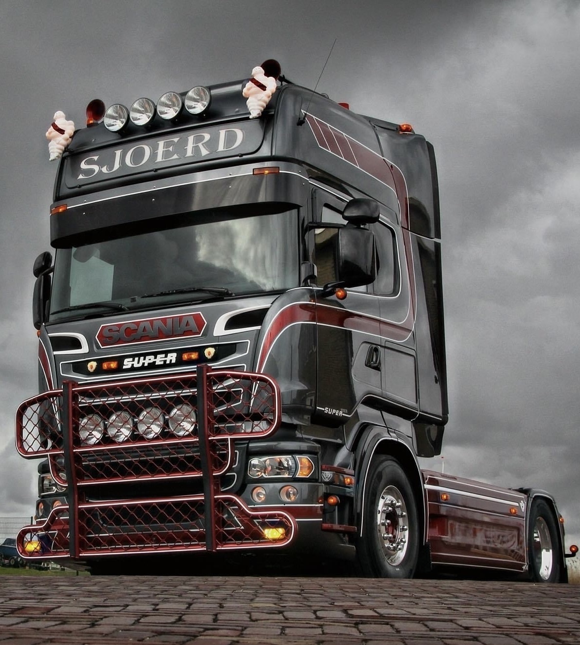 Hypro Frontschutzbügel für Scania R-Serie - Go-in-Style.nl