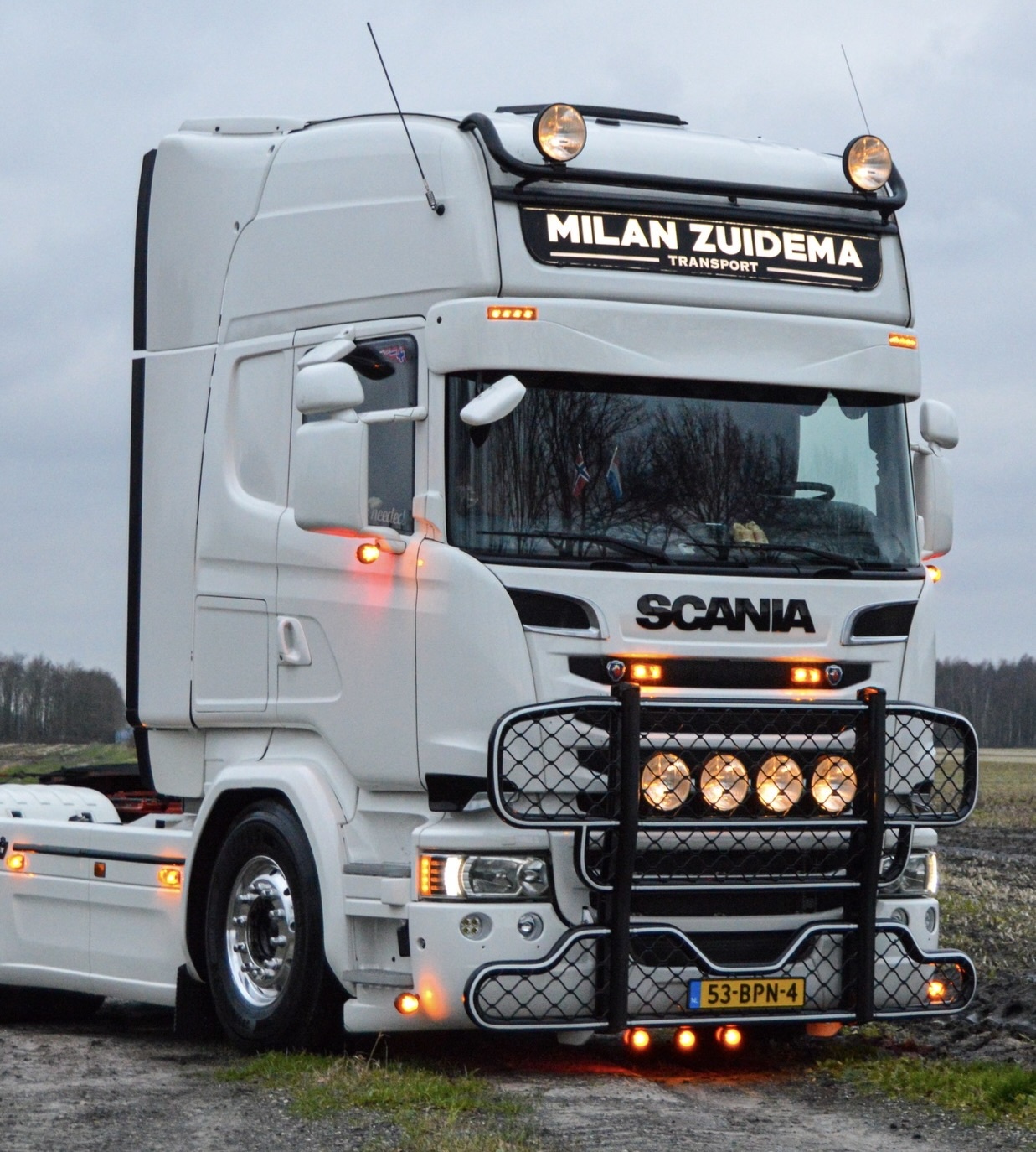 Hypro Bullbar Scania R-serie met Adaptive Cruise Control - Go-in-Style.nl