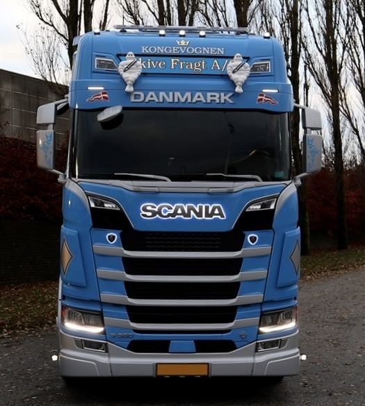 Verlicht Scania Embleem - Go-in-Style.nl