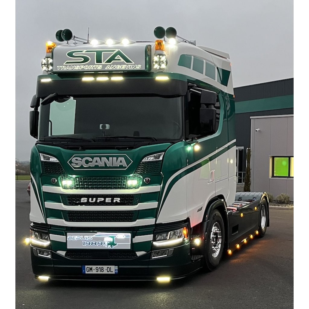 Veap half splitter for Scania NextGen with big bumper - Go-in-Style.nl