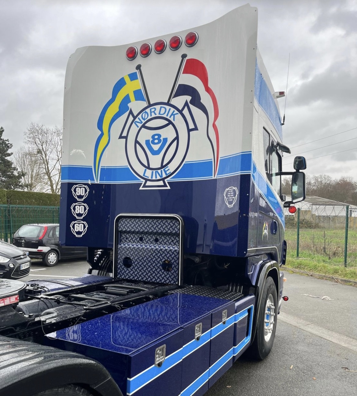 Smooth backplate for Scania Topline - Go-in-Style.nl