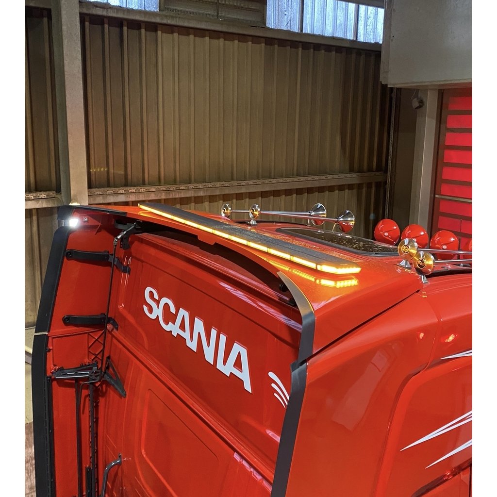 Strands Monitum LED warning light bar - Go-in-Style.nl