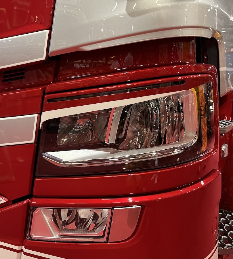 Eyebrows for Scania Nextgen Headlights - Go-in-Style.nl