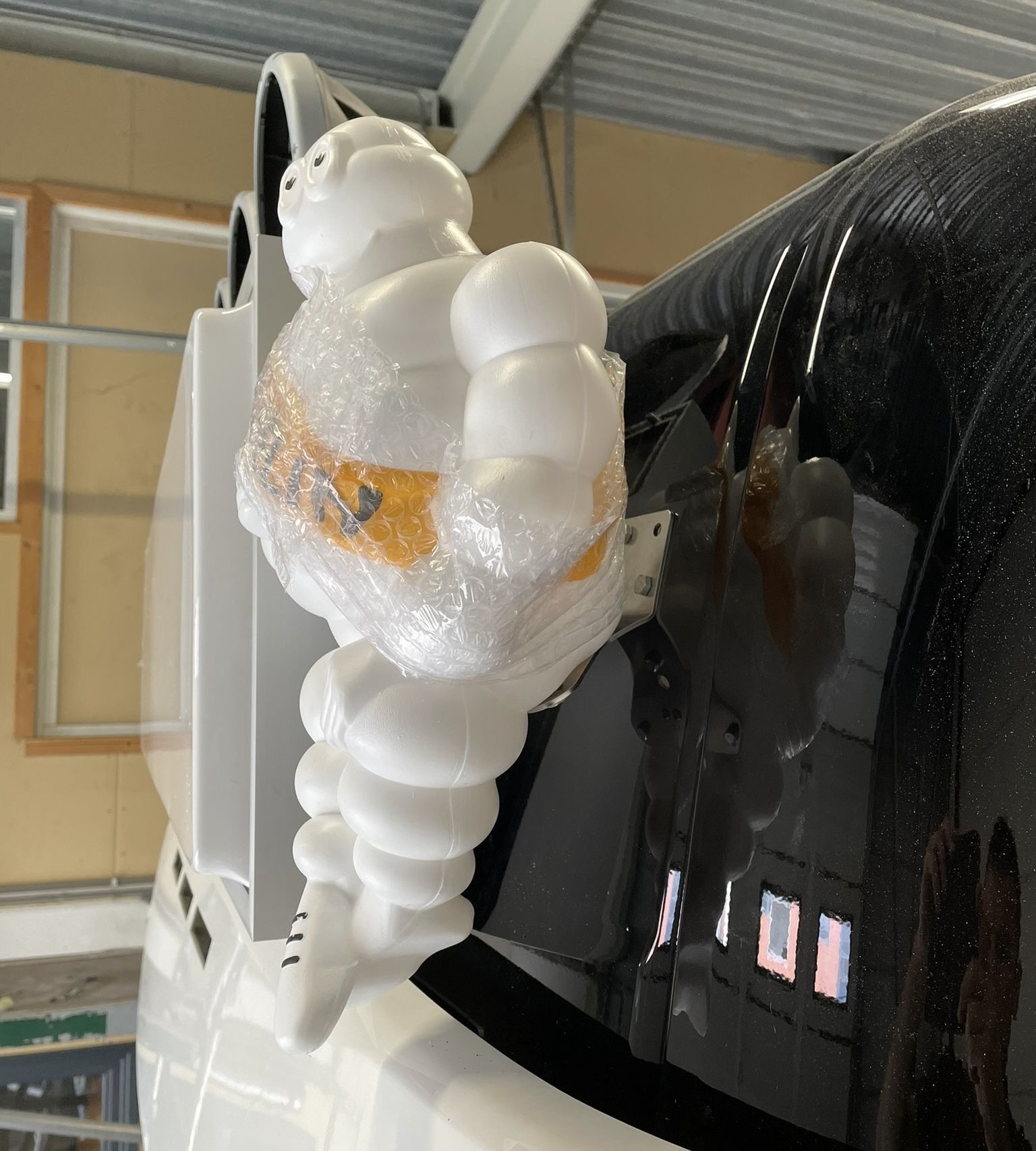 Stainless steel Michelin pop chair bracket + fitting - Go-in-Style.nl