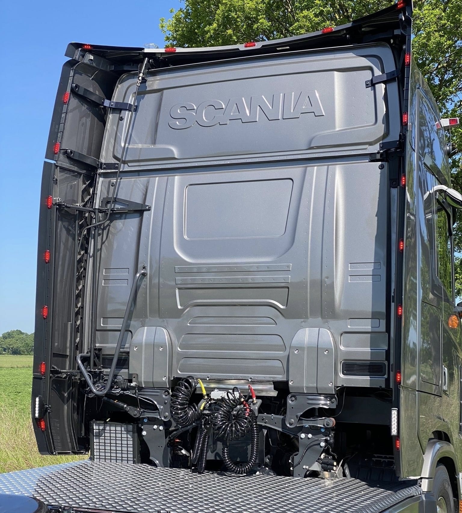 Cab air suspension covers for Scania S series - Go-in-Style.nl