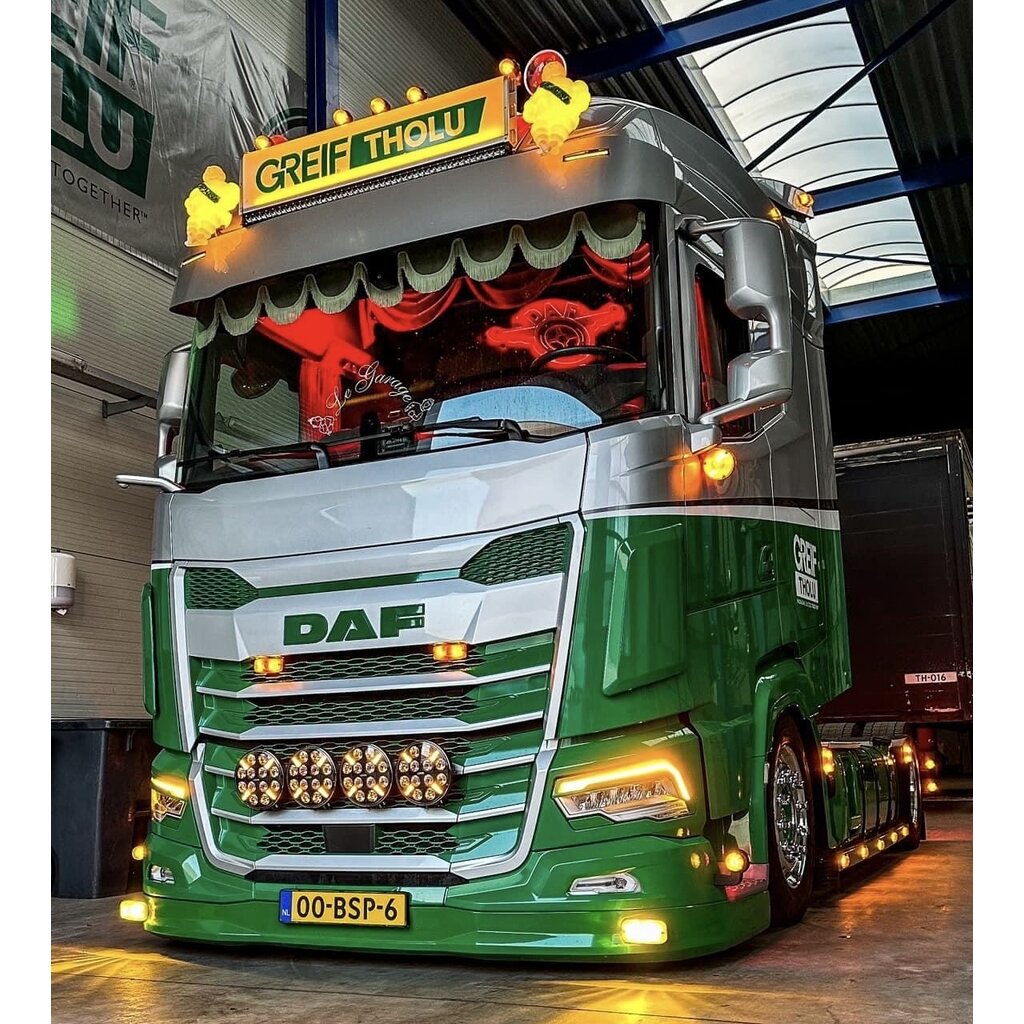 Spoiler sous pare-chocs avant Solarguard DAF XF/XG/XG+ - Go-in-Style.nl