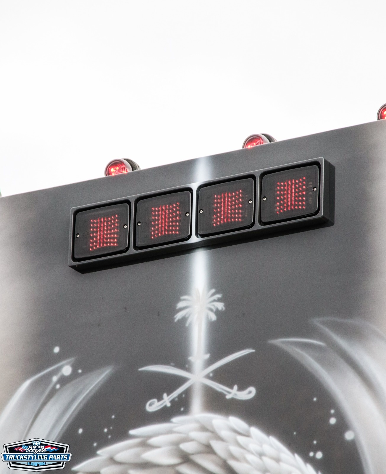 Omnius slim taillight Frame for 4x LED taillight - Go-in-Style.nl