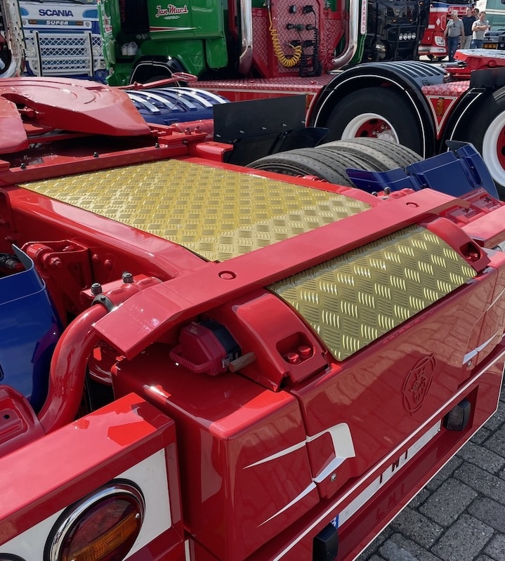 Protection de châssis en acier inoxydable Turbo Truckparts pour Scania ...