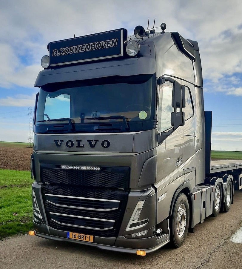 Solarguard Splitter Volvo FH4/FH5 9 cm. - Go-in-Style.nl