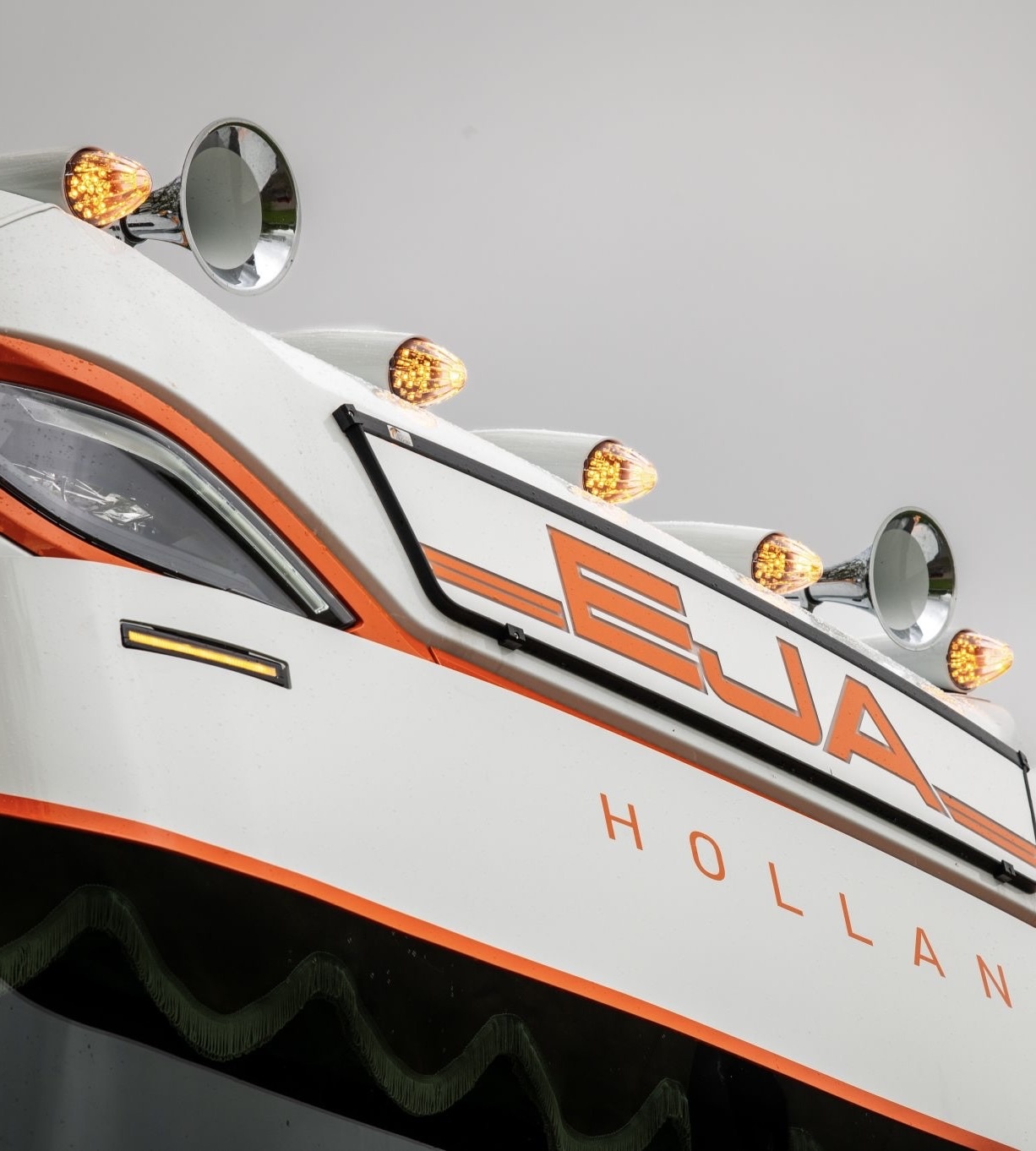 Omnius LED Torpedo lamp with dual color white/amber - Go-in-Style.nl