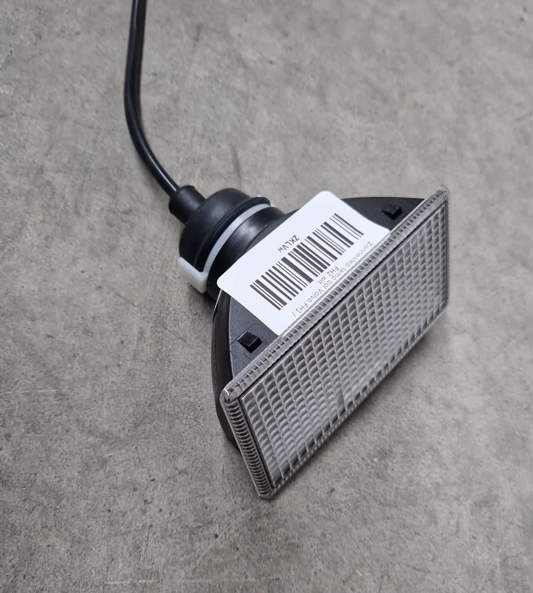 Sunvisor bulb Volvo FH1 / FH2 orange - Go-in-Style.nl