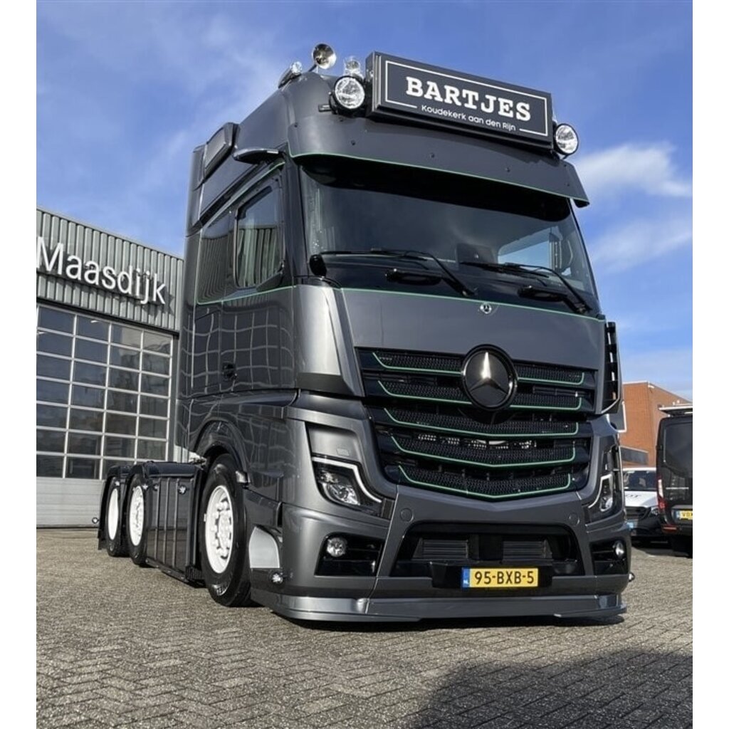 Visière basse Fox Parts pour Mercedes-Benz Actros - Go-in-Style.nl