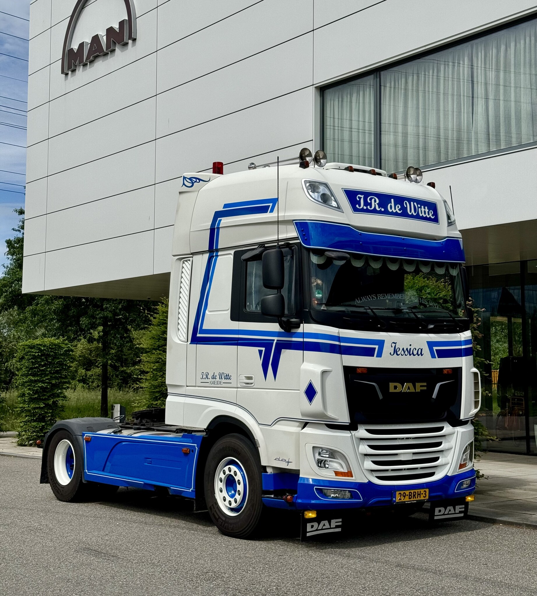 Vepro zonneklep, DAF XF105/106 Super Space CAB - Go-in-Style.nl