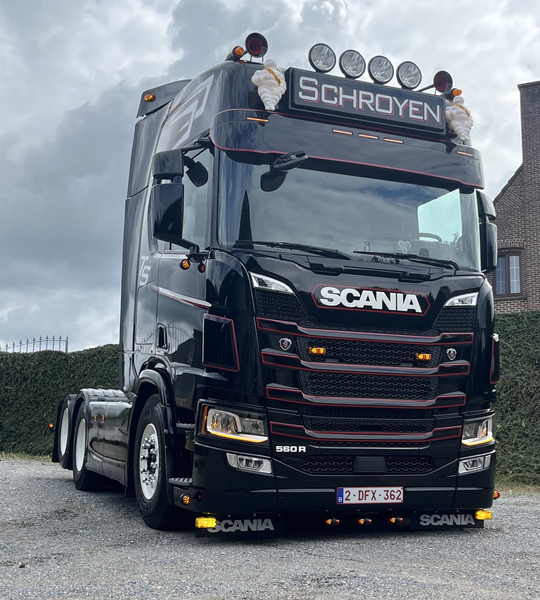 Solarguard Sun visor Scania NG with line - Go-in-Style.nl