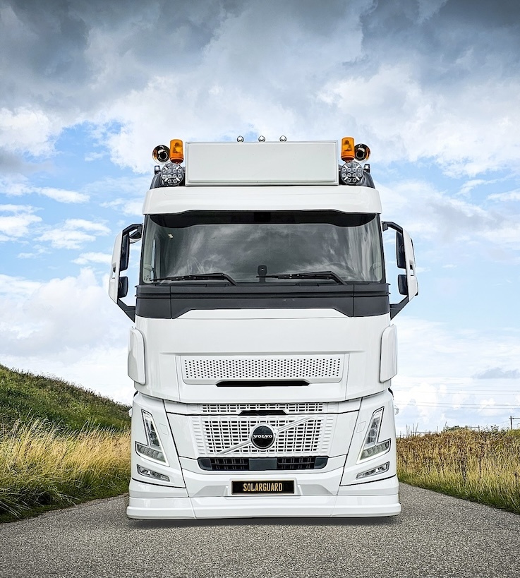 Solarguard Volvo Aero Underspoiler - Go-in-Style.nl