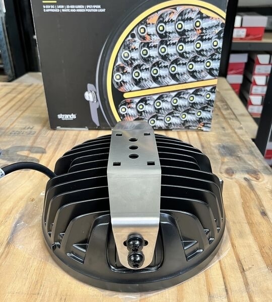 Driving lights brackets for grill and roof mounting - Go-in-Style.nl