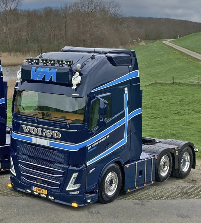 Fox Parts Custom Zonneklep voor Volvo FH4/FH5/Aero - Go-in-Style.nl