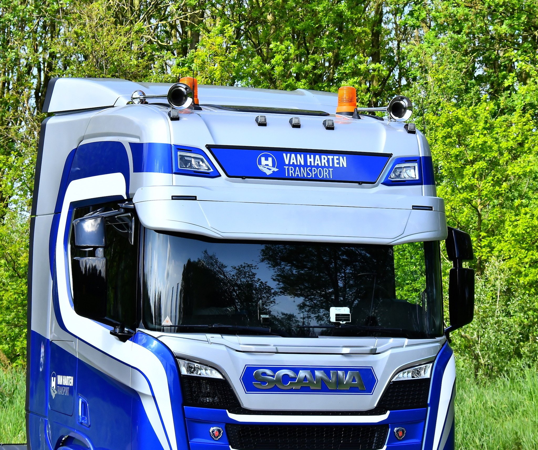 Grover Deluxe Organtone™ Air Horn, 86 or 95 cm, Chrome - Go-in-Style.nl