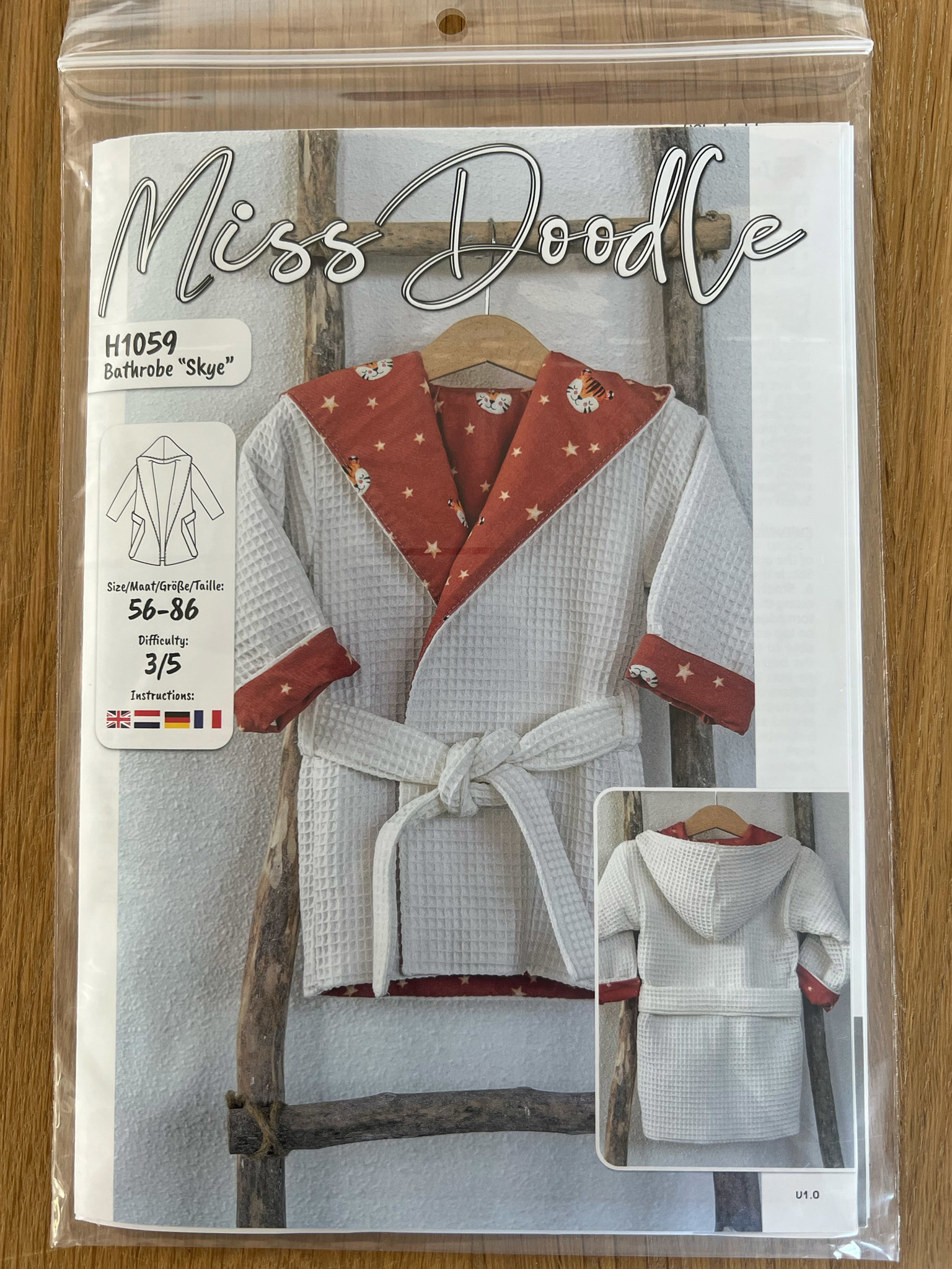 H1059 Badjas Skye papierpatroon - Made by Oranges