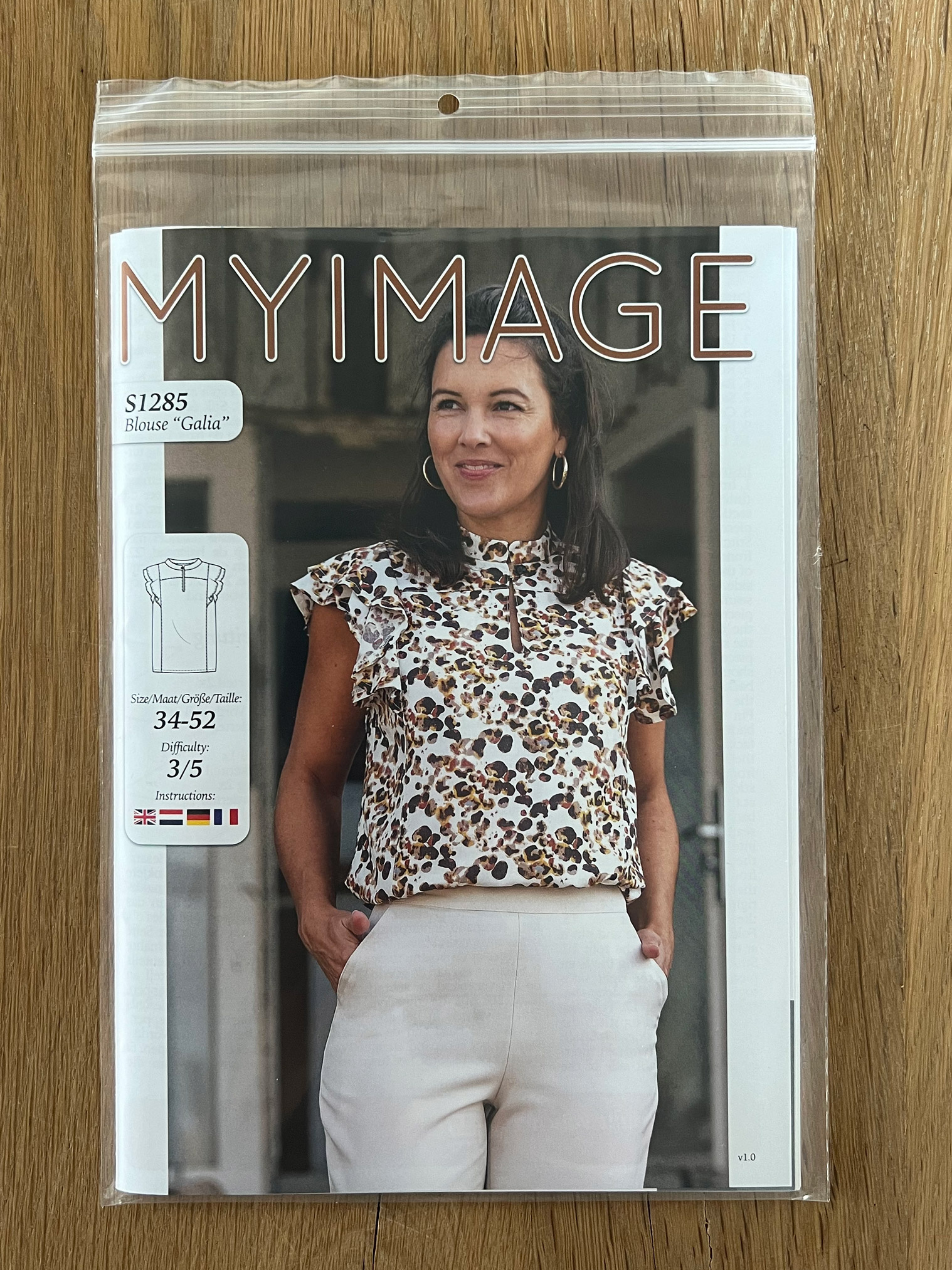 S1285 Blouse Galia paper pattern - Made by Oranges