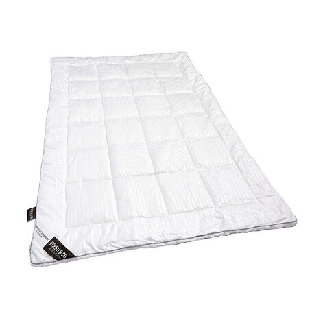 Dekbed - Hotel stripe - All Season kopen? | Koopjedeal